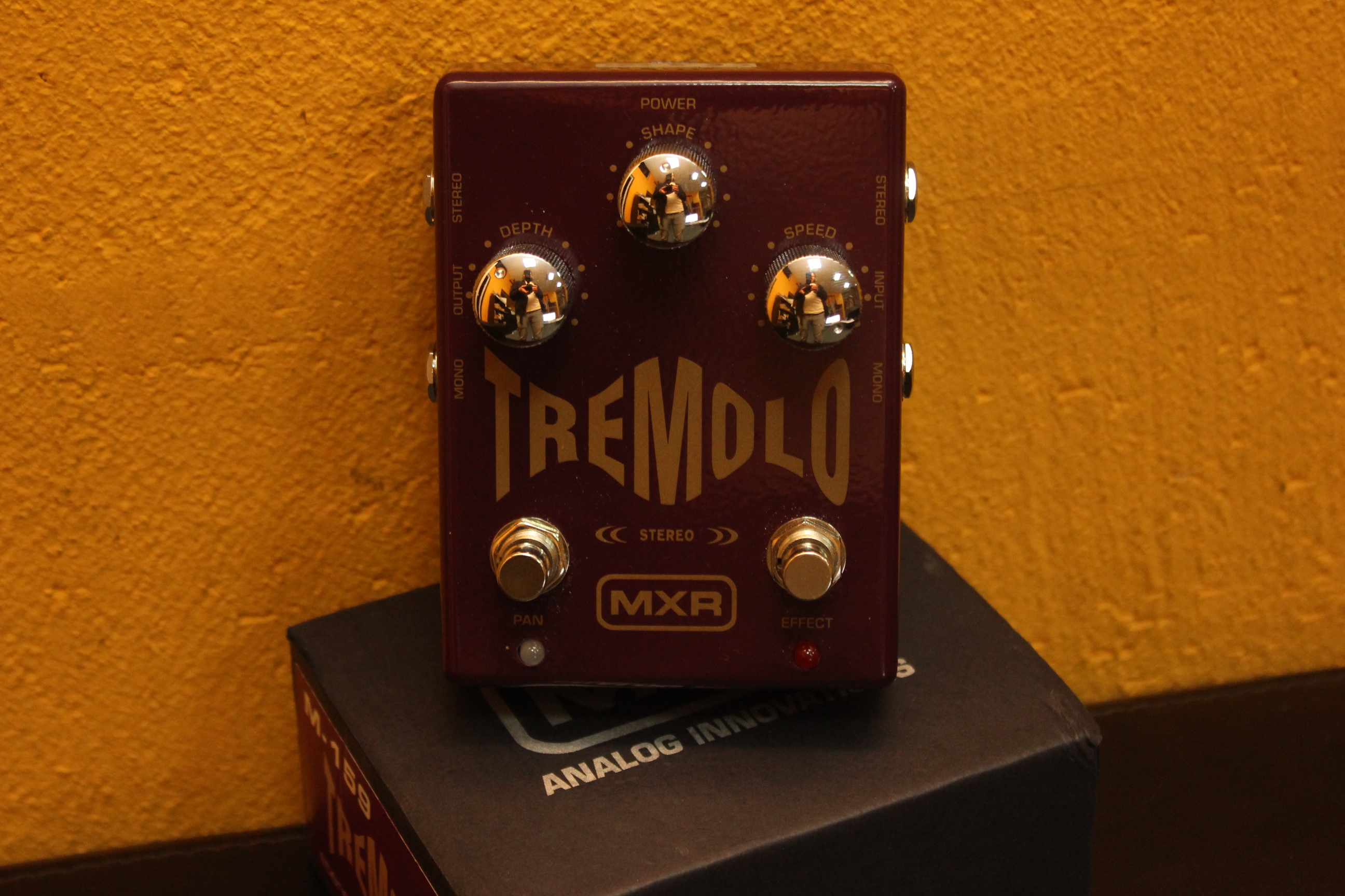 MXR M159 Stereo Tremolo - Муз-Комиссионка