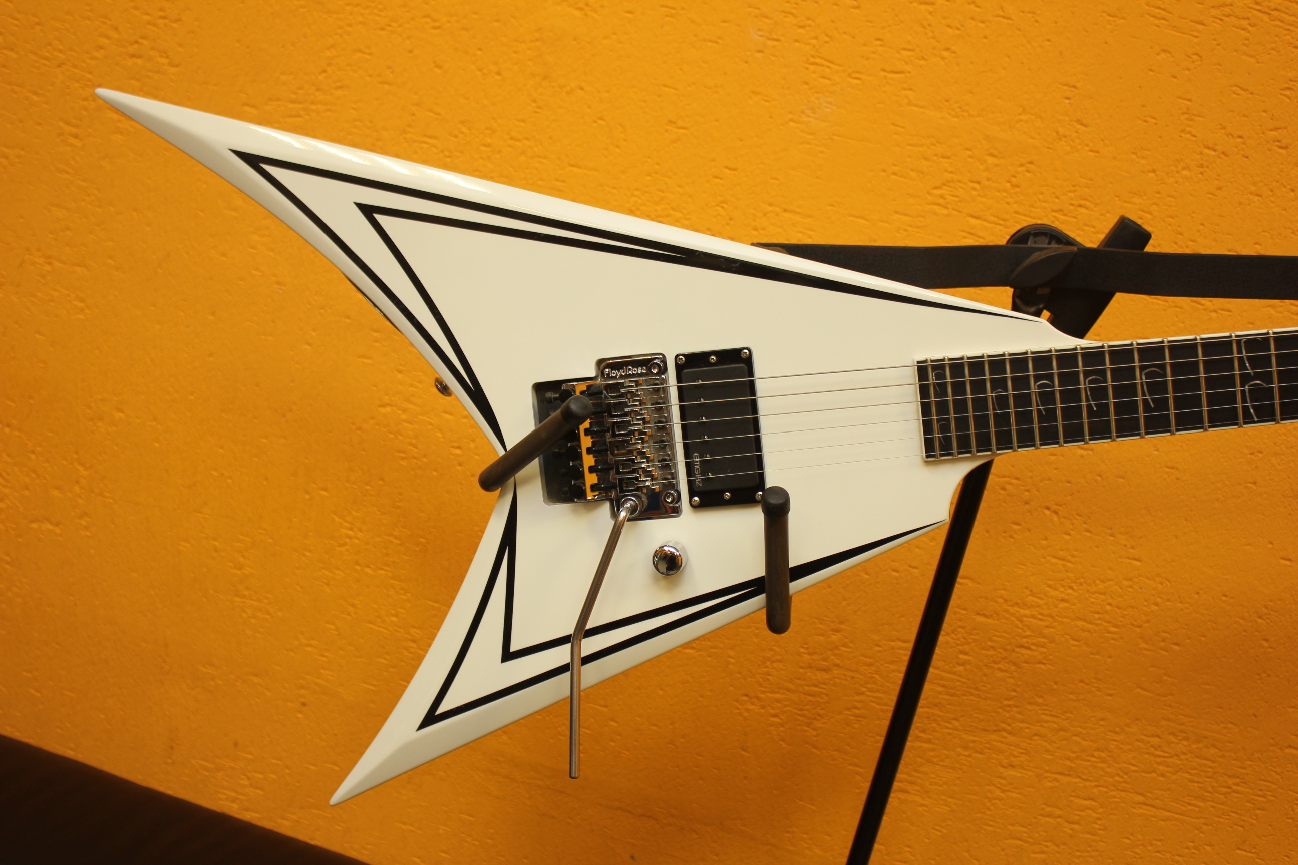 Ltd Alexi-600 Scythe - Муз-Комиссионка