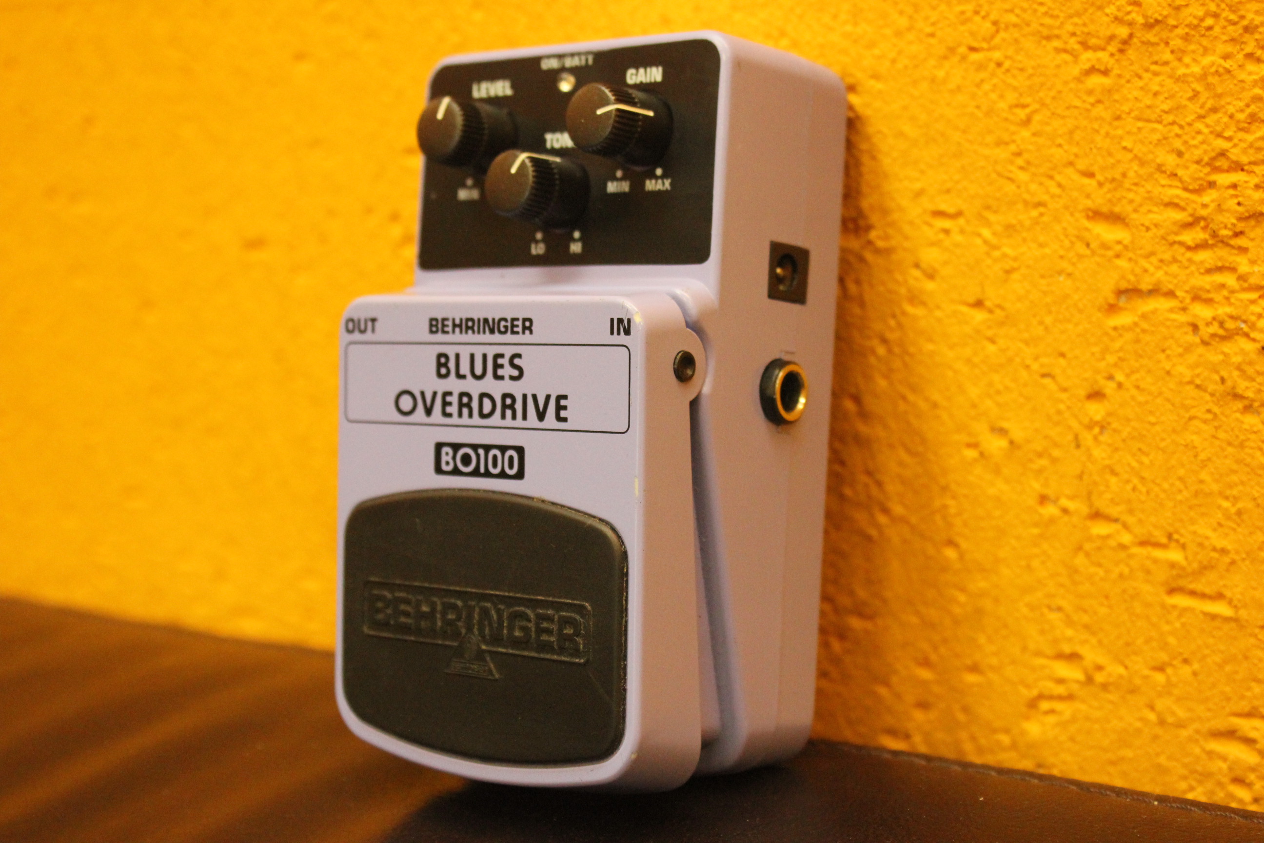 Behringer BO100 Blues Overdrive - Муз-Комиссионка