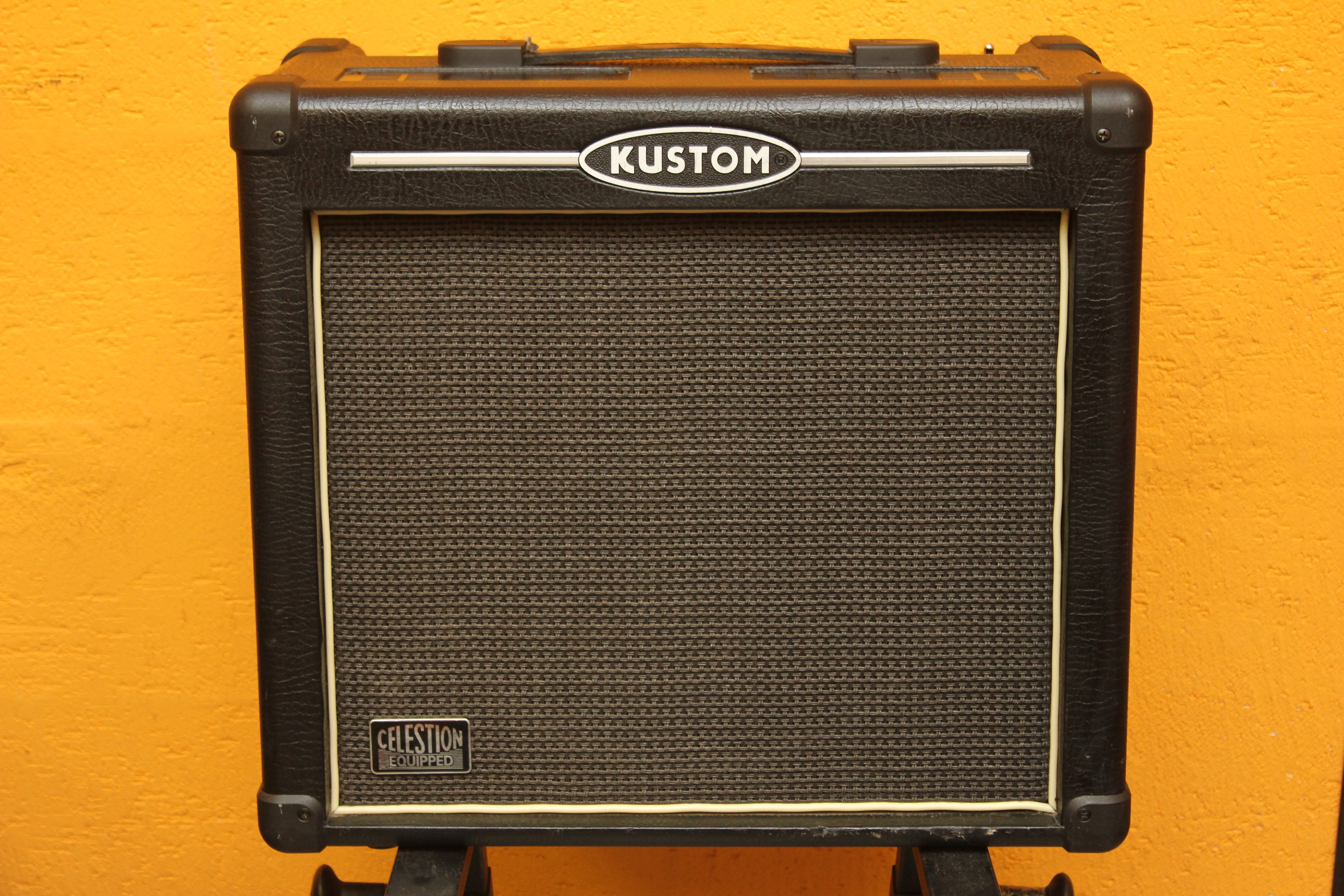 Kustom HV30 - Муз-Комиссионка