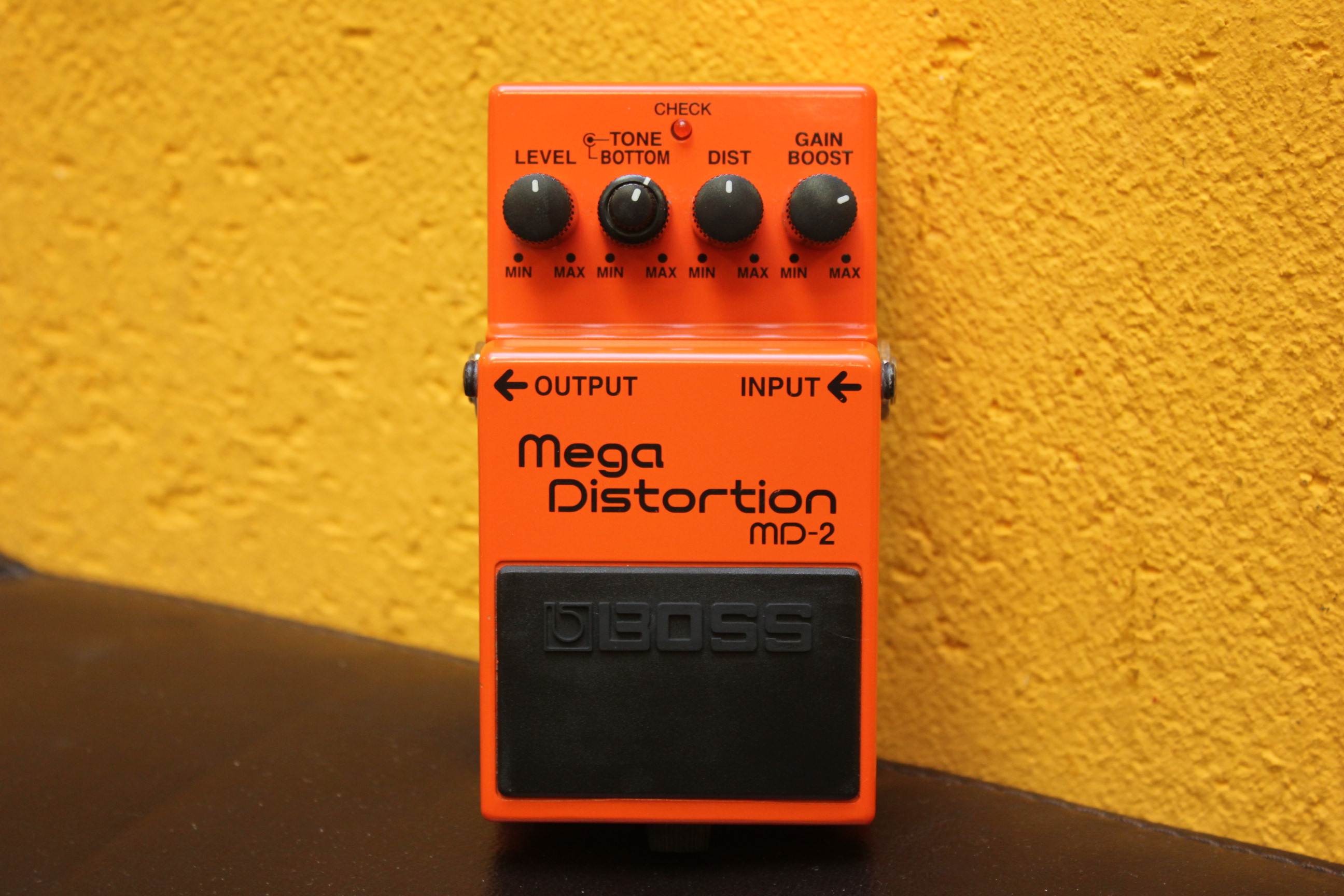Boss Mega Distortion MD-2 - Муз-Комиссионка