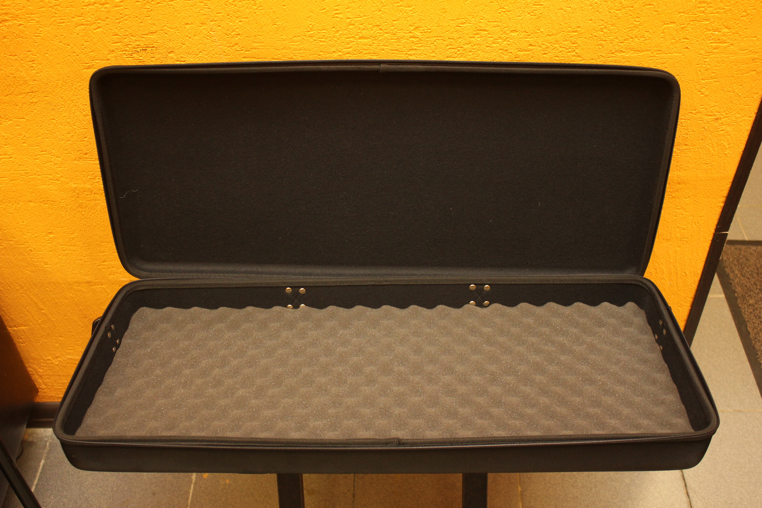 KORG DJ-GB-1 - Муз-Комиссионка