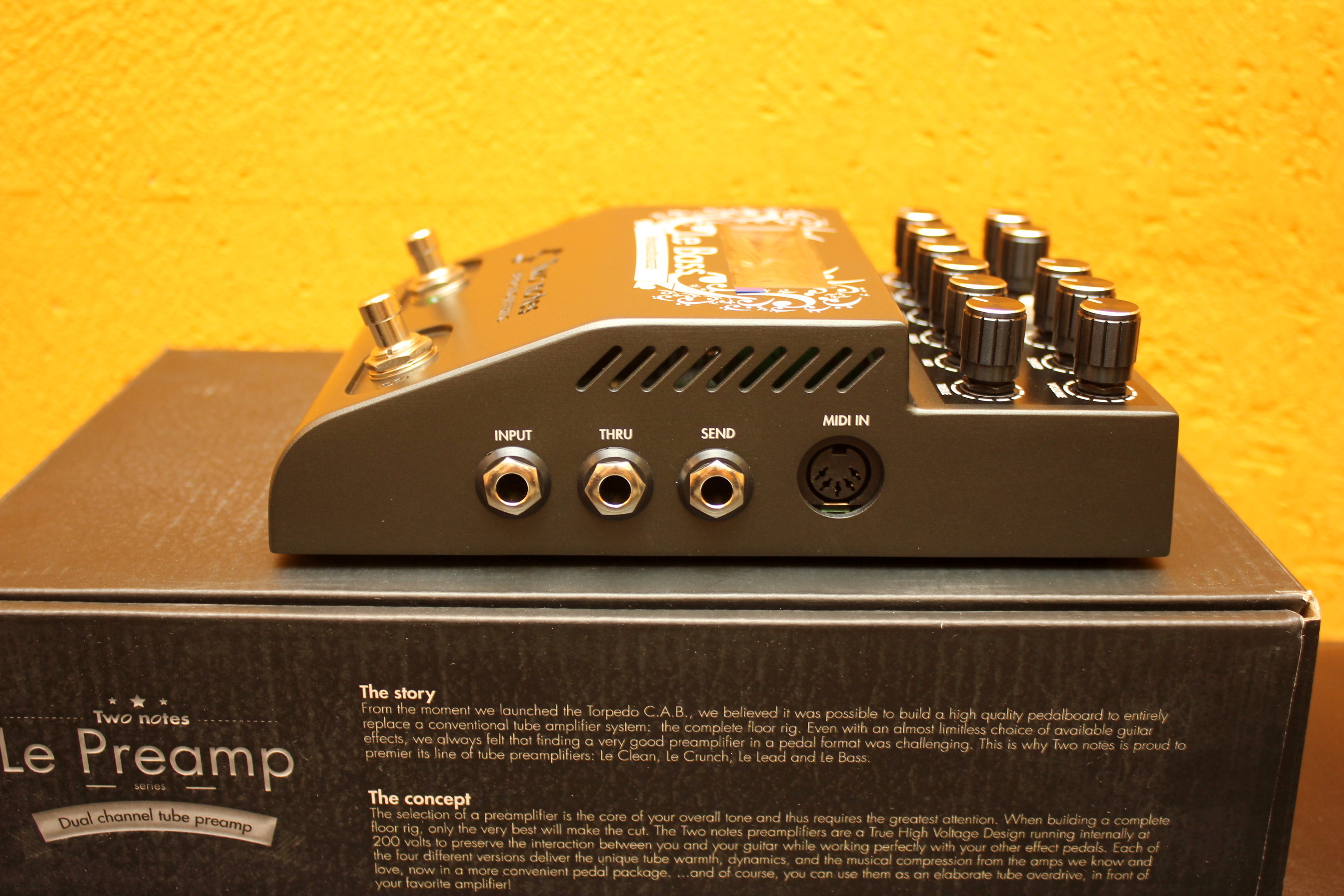 Two Notes Le Bass Preamp - Муз-Комиссионка