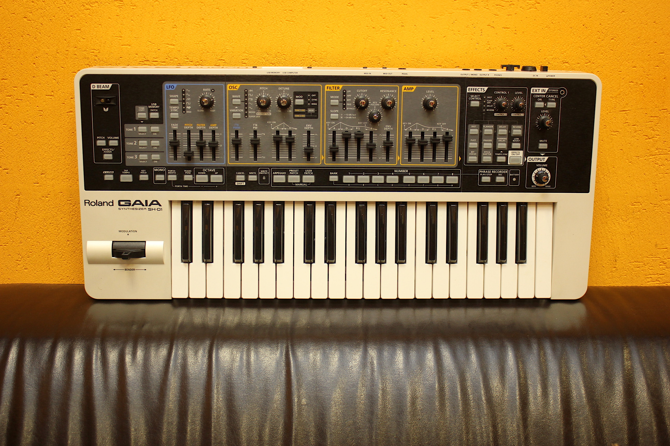 Roland Gaia SH-01 - Муз-Комиссионка